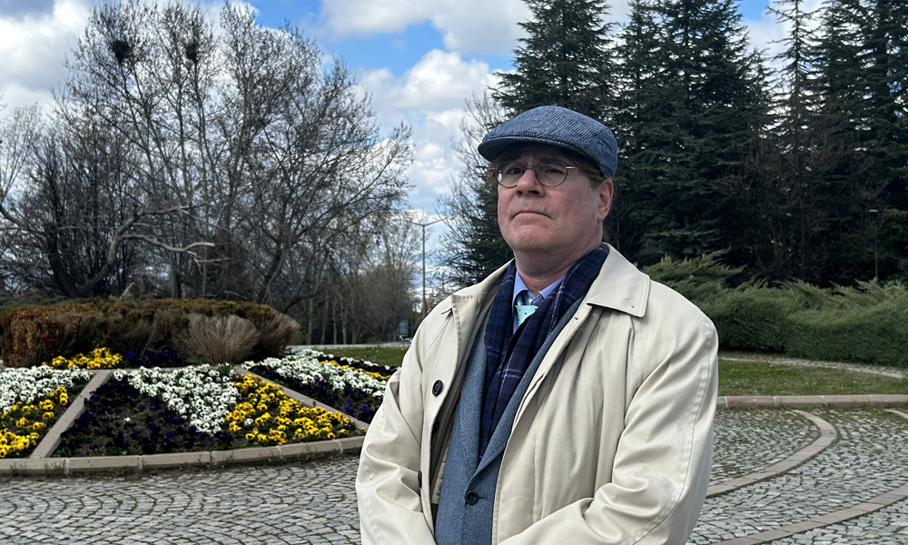 FACULTY Q&A: Interview with Craig Ireland – Bilkent News